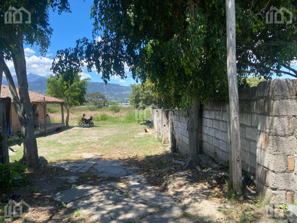TERRENO DE VENTA IDEAL PARA CONSTRUCTORES EN TUMBACO SECTOR SANTA ROSA | INMOBUSINESS S.A.